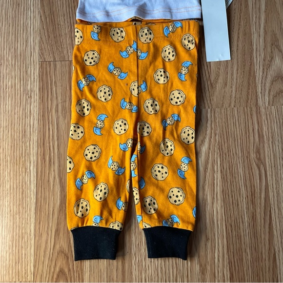 Sesame Street | Pajamas | Nwt Sesame Street Elmo Cookie Monster ...